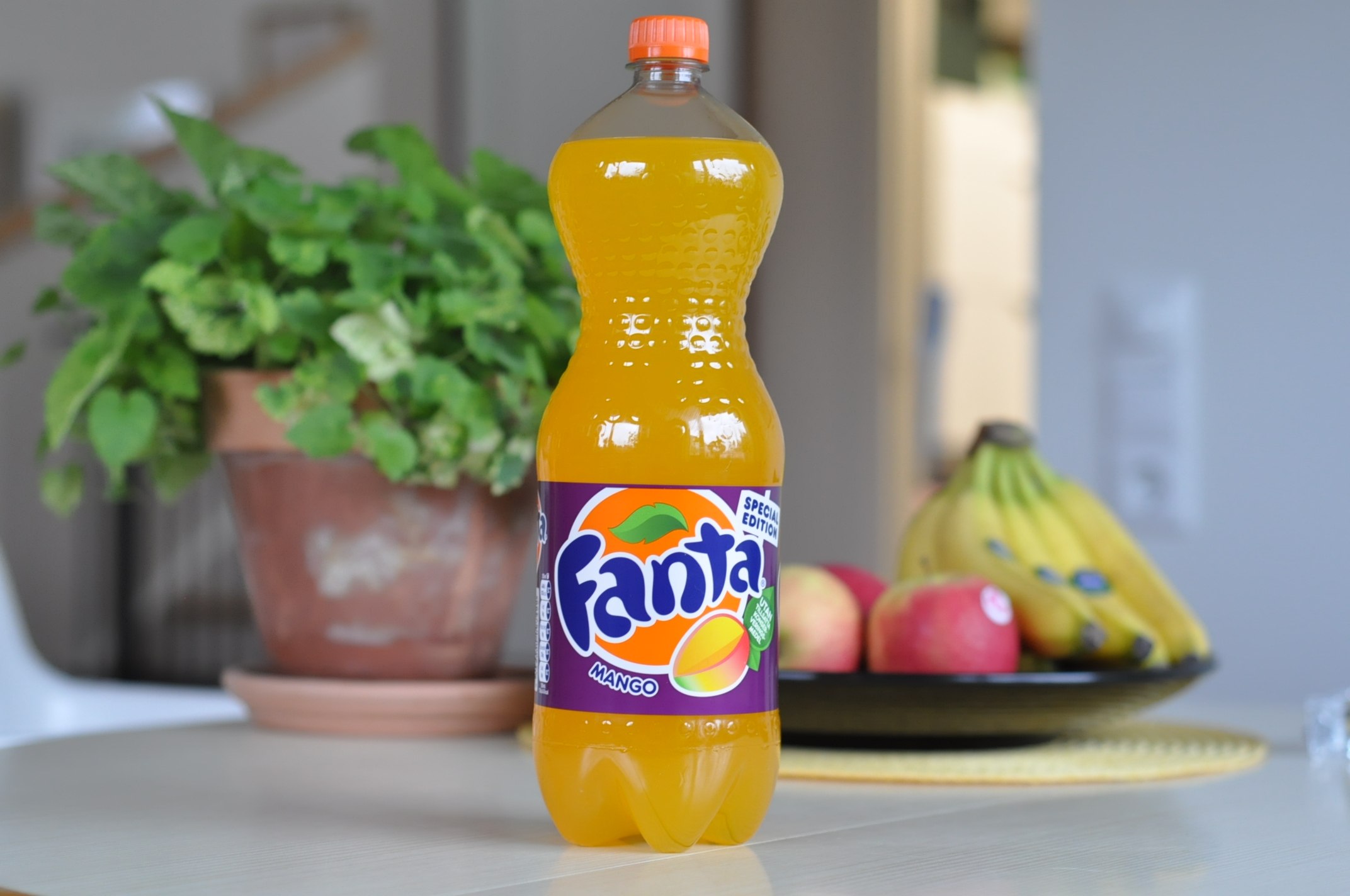 Fanta Mango - Sockerbiten